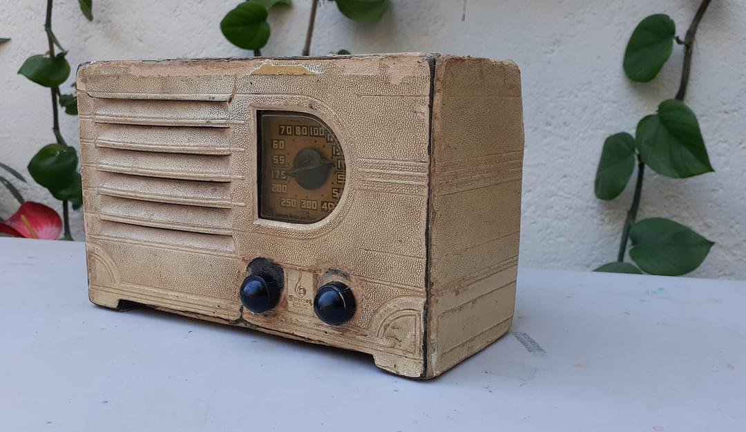 Radios de cartón. ¡Las hubo! | La Galena del Sur